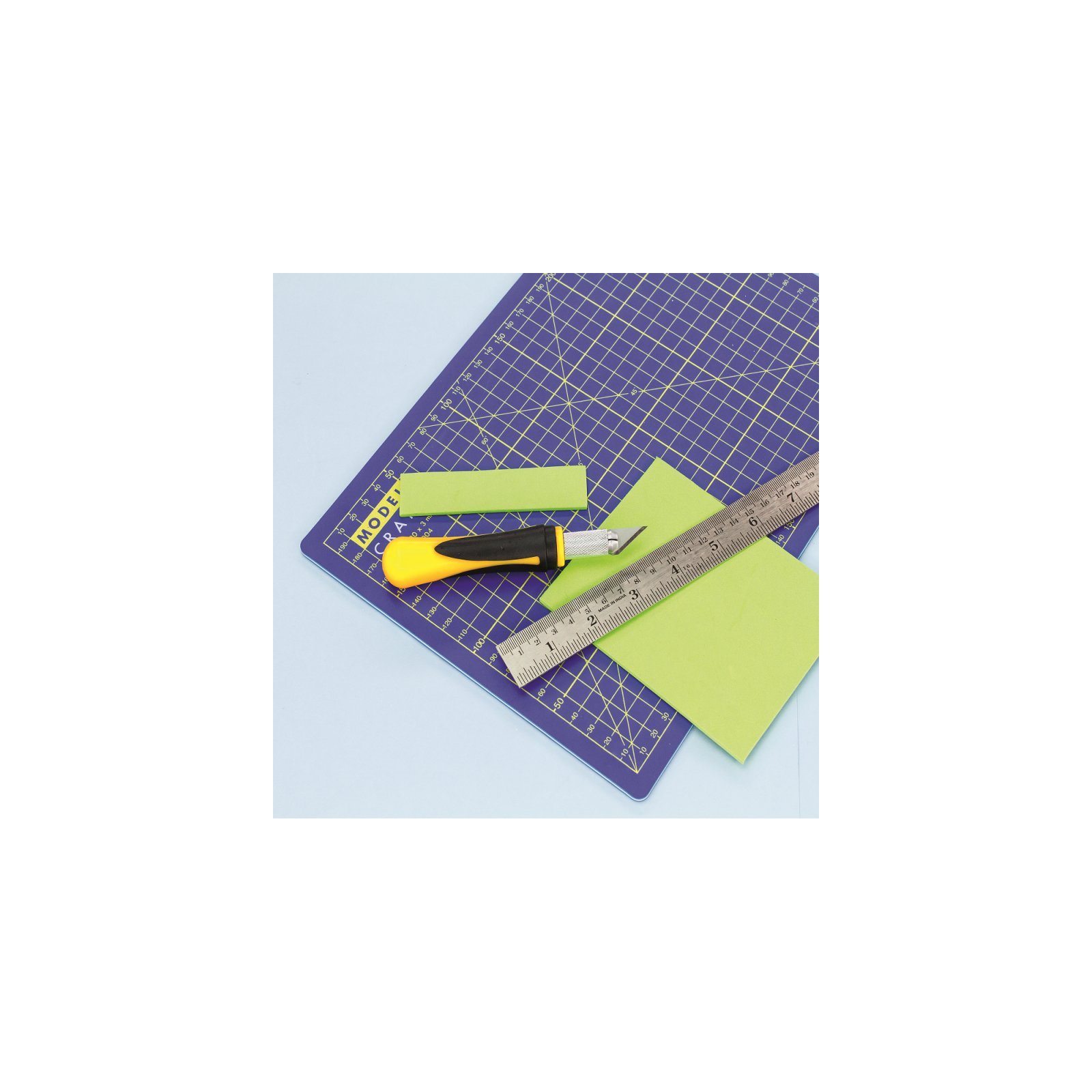 Cutter avec manche en plastique