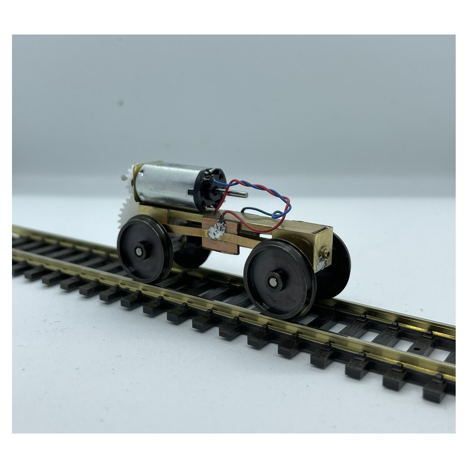 Bogie moteur roues de 10,5 mm - entraxe : 24,5 mm